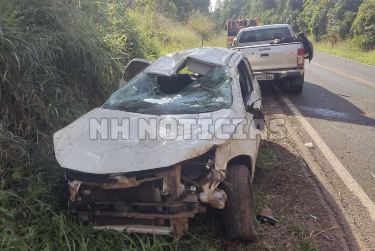 Em Manoel Ribas, jovem fica ferida após capotamento na PR 487 | NH Notícias